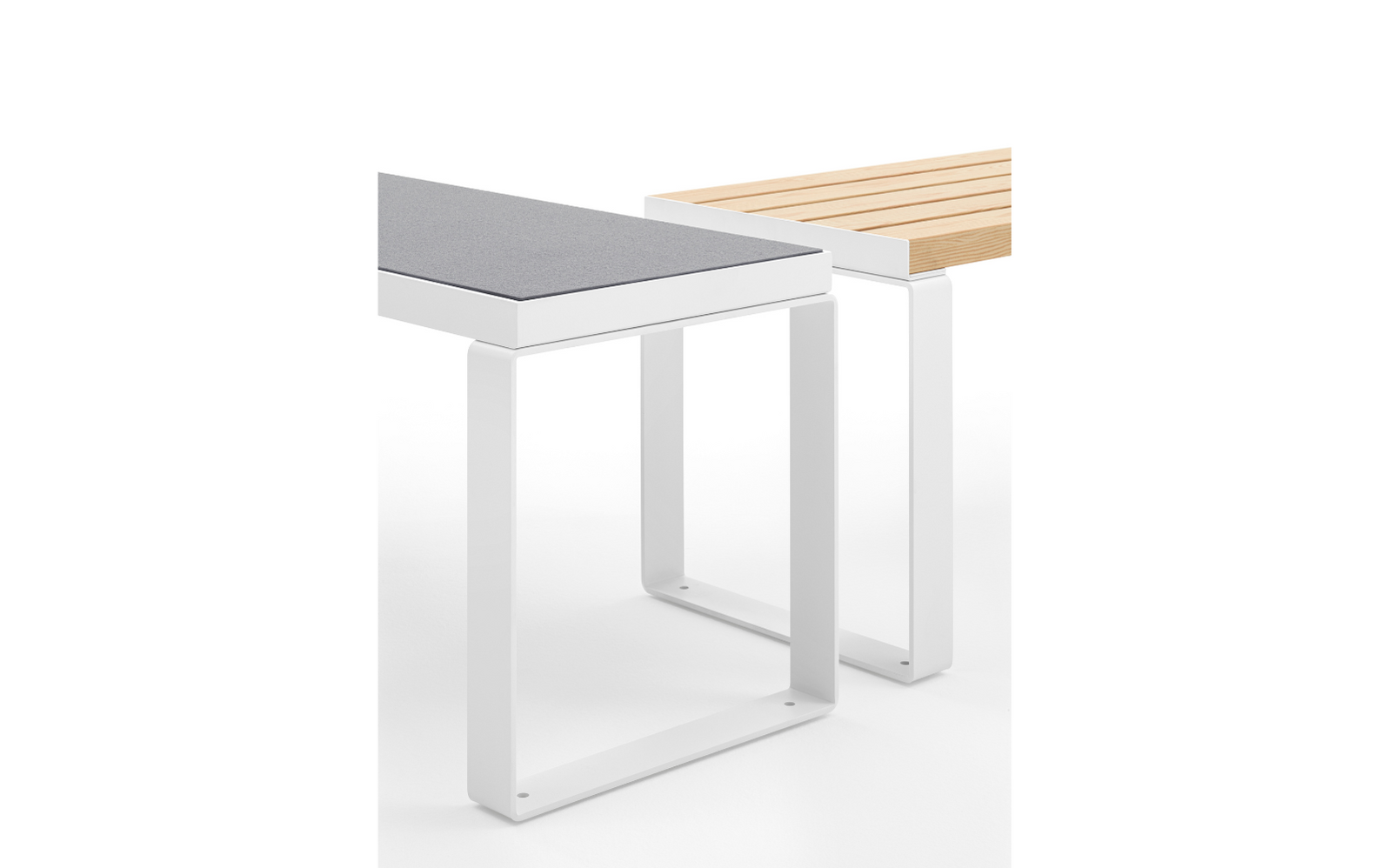 040 Outdoor Flat Bench - Metal Base – Outerspace